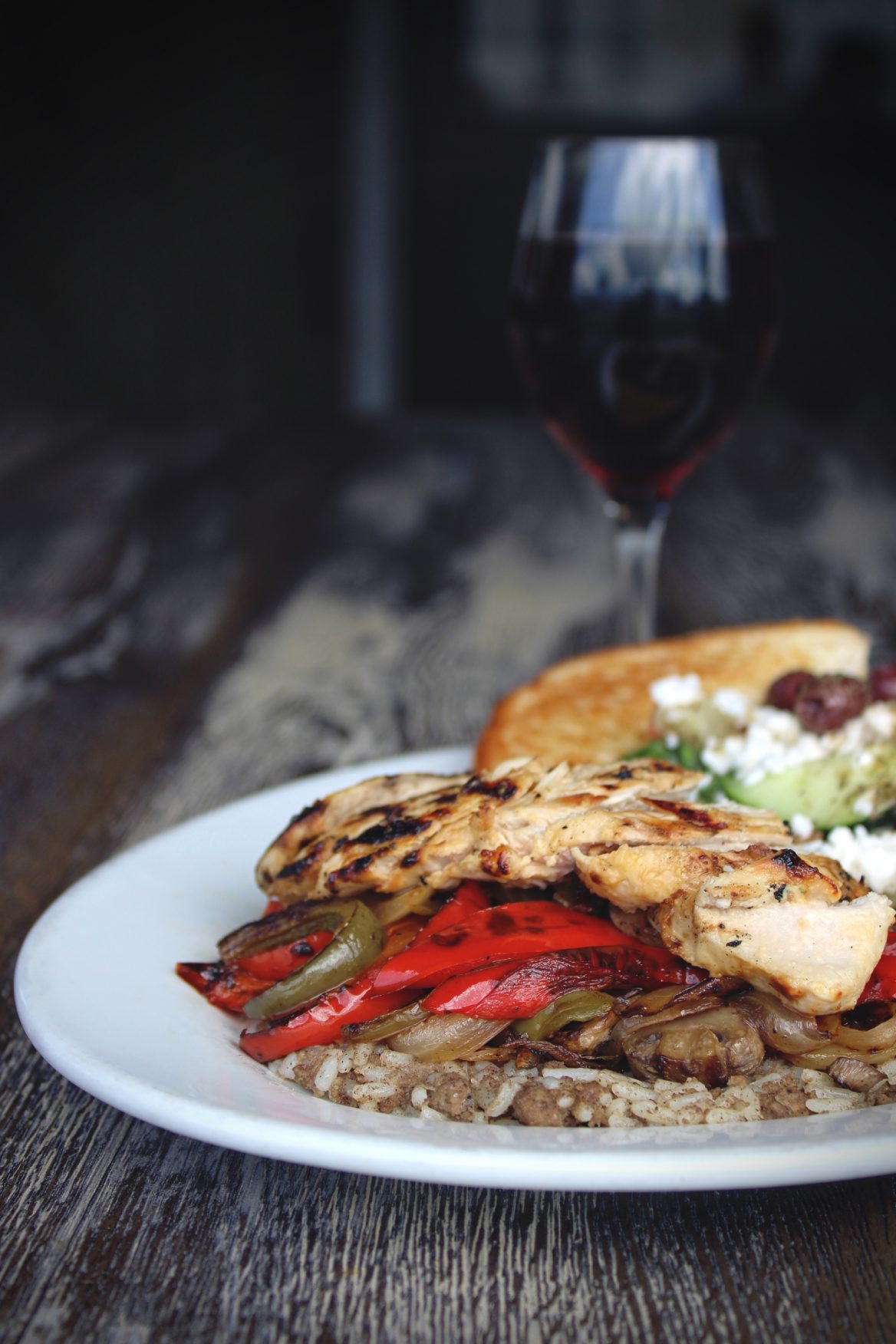 Loby’s Bar & Grille | Canton’s Favorite Neighborhood Hangout